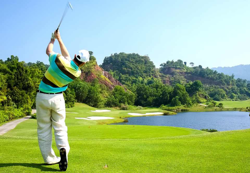 Phuket's Best Golf Courses for a Perfect Tee-Off - PHUKET GLOBAL RADIO